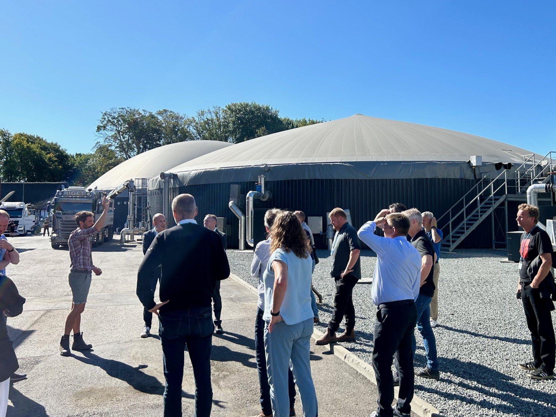 Stor interesse da Frijsenborg Biogas bød indenfor - dccenergi.dk